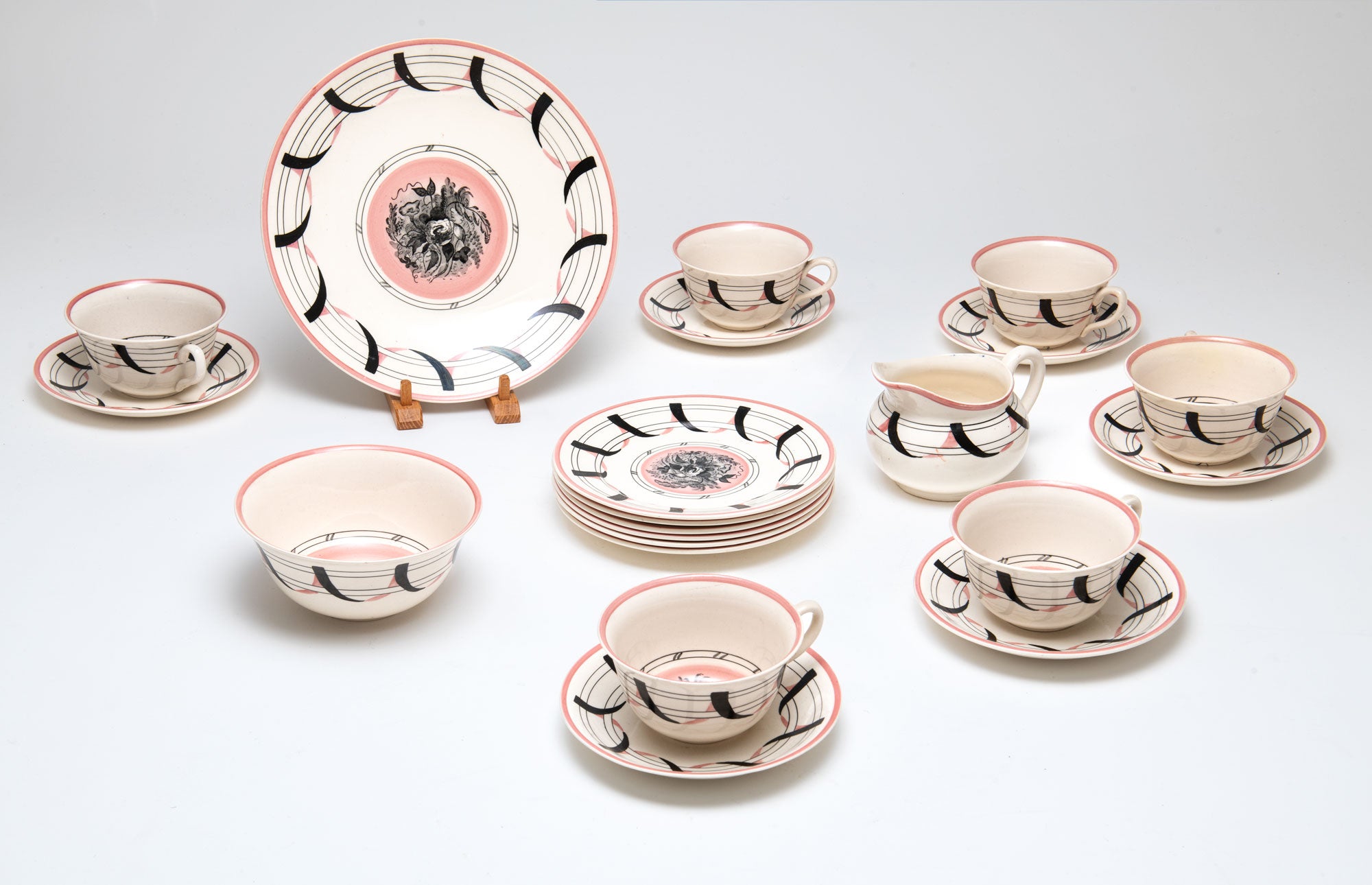 Graham Sutherland Convolvulus Pink and Black Tea Set – Goldmark