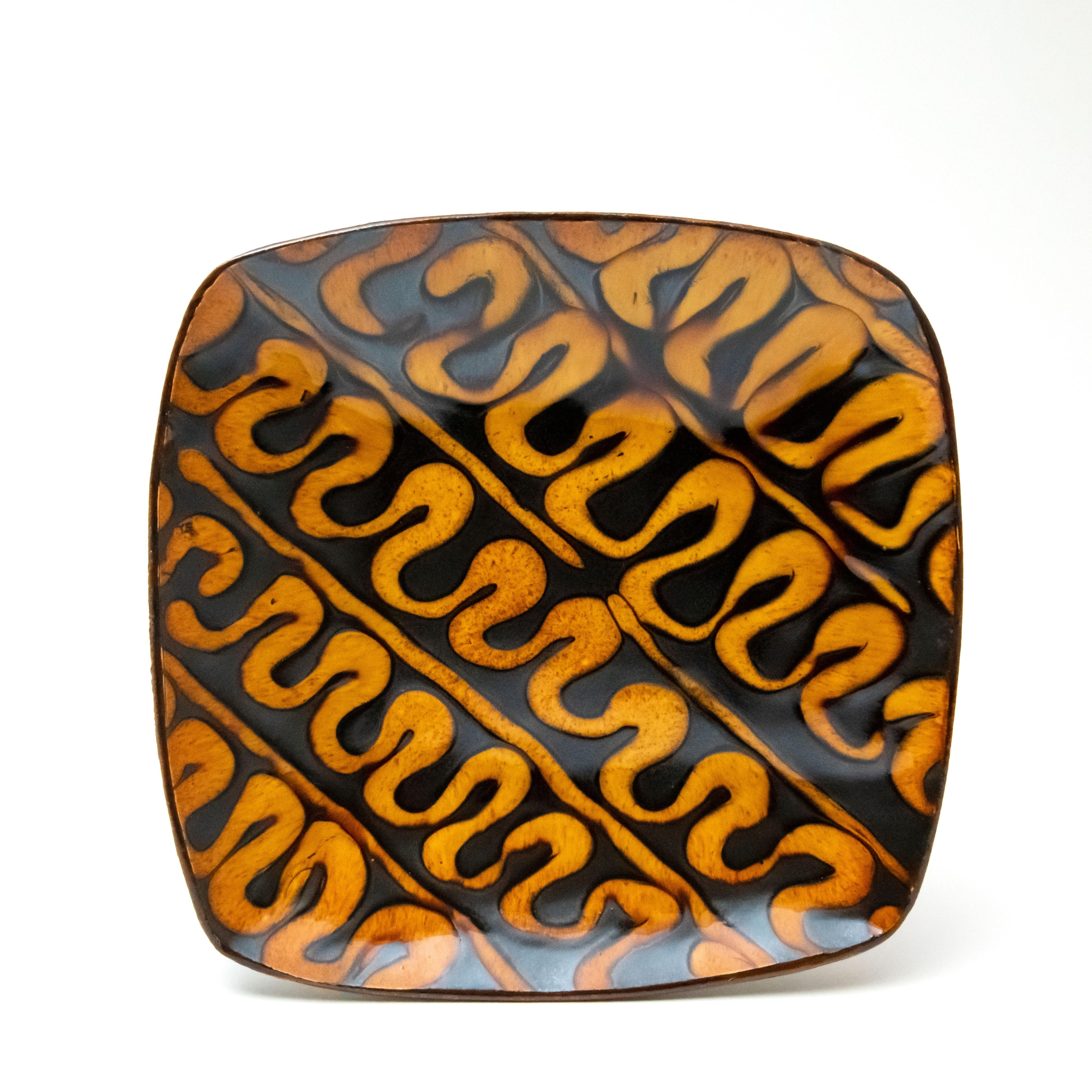 Square Platter – Goldmark