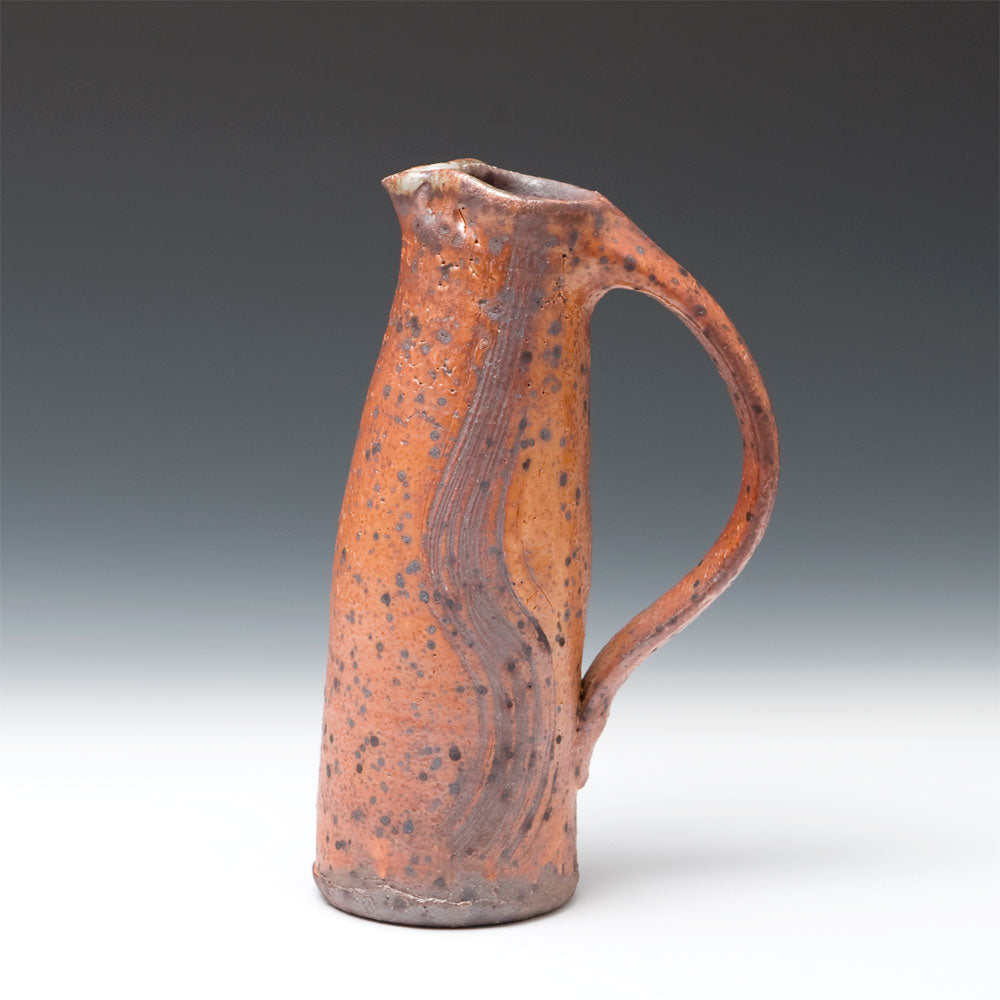 Leaning Jug – Goldmark
