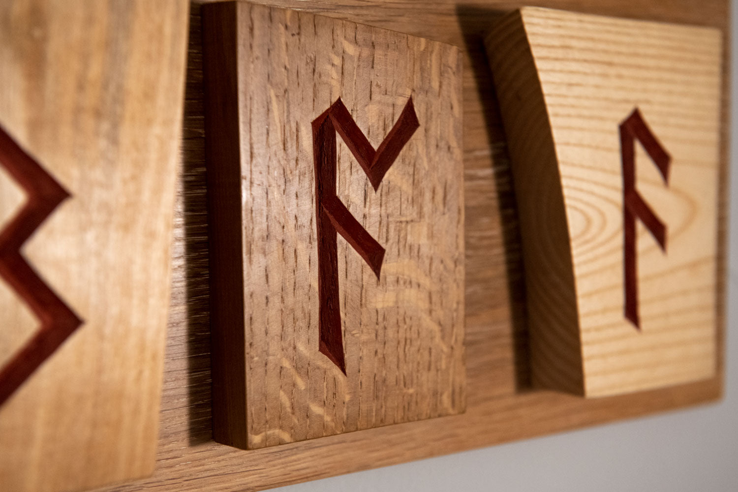 Five Wood-Runes – Goldmark