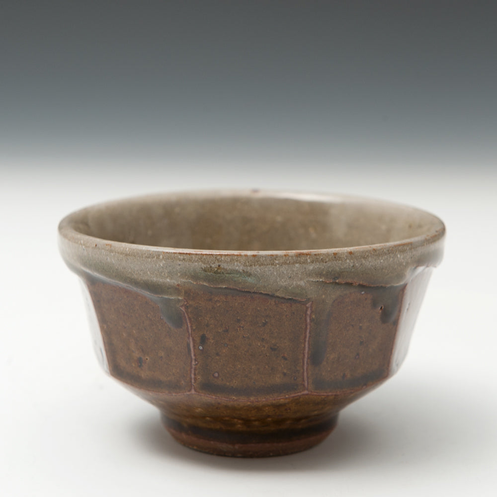 Small Faceted Bowl – Goldmark